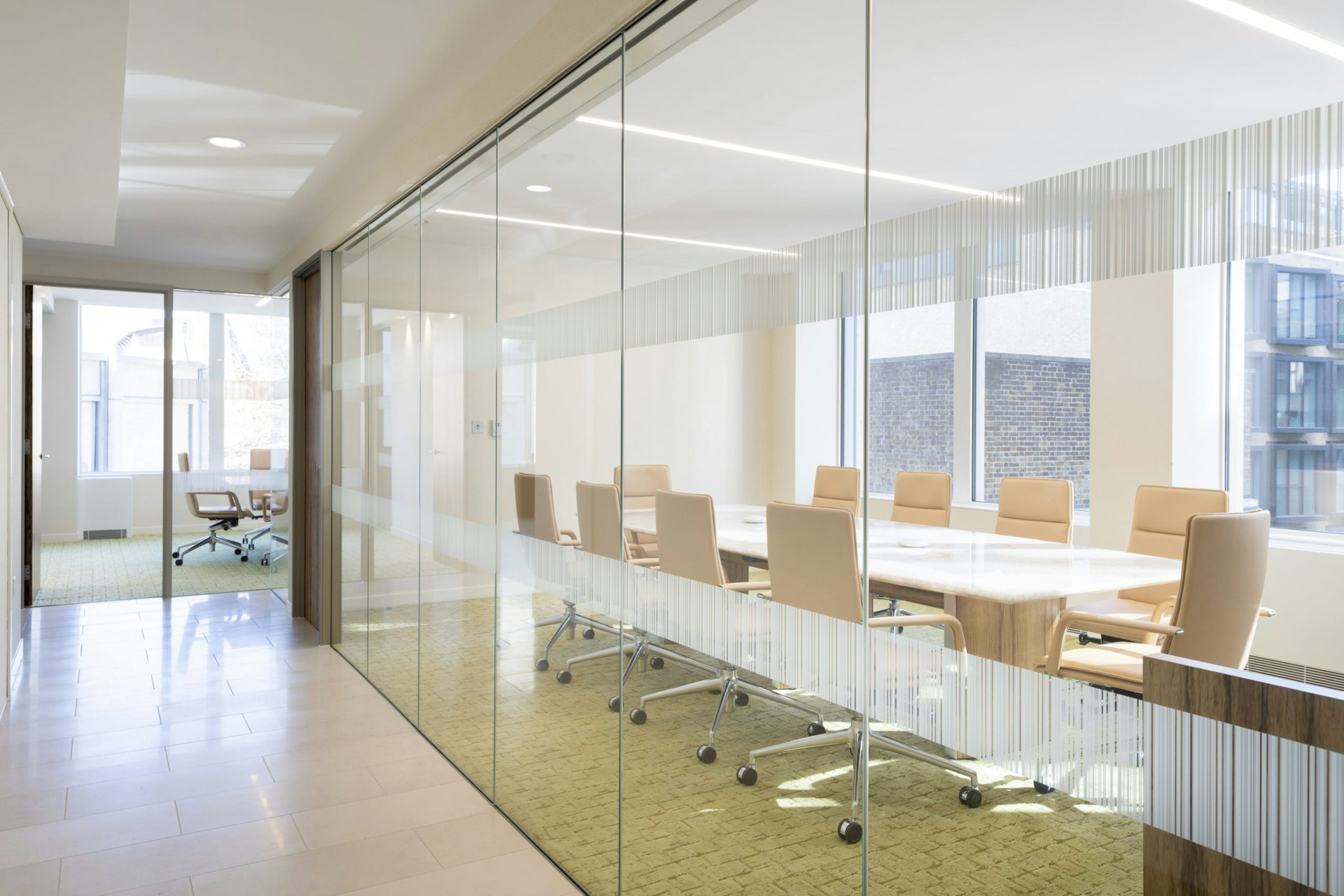 6 Inspiring Financial Service Office Designs - K2 Space