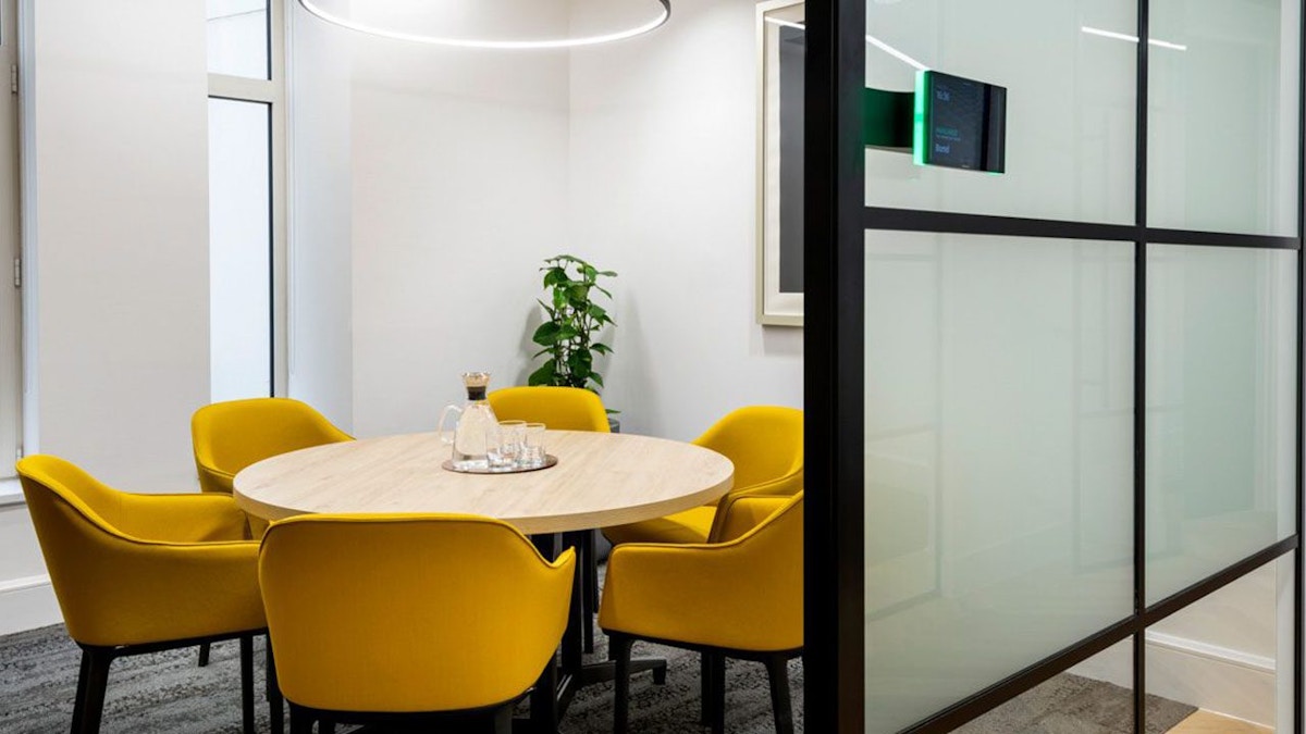 Designing Collaborative Workspaces - K2 Space