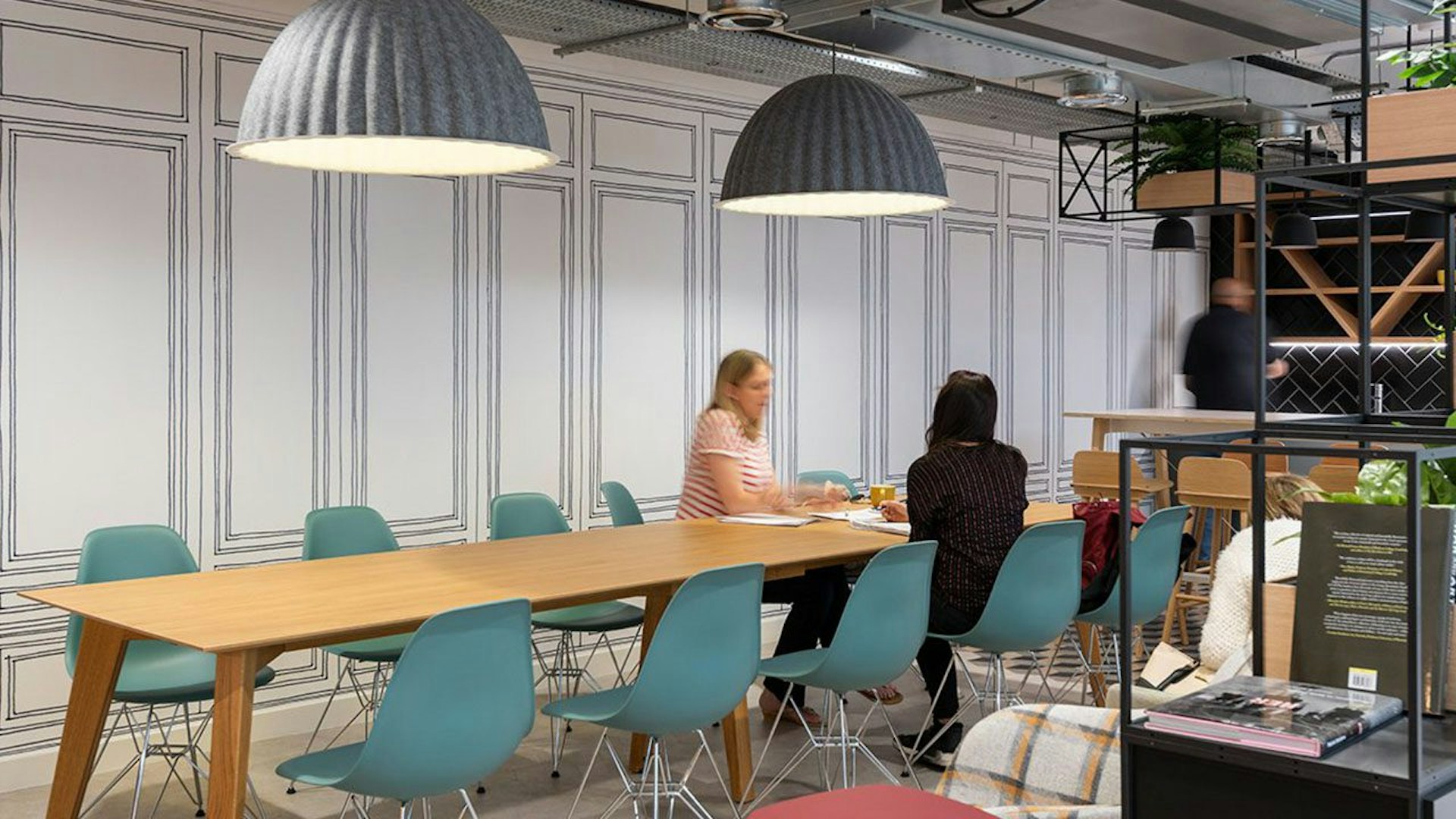 What Does Hot Desking Mean in 2025? - K2 Space