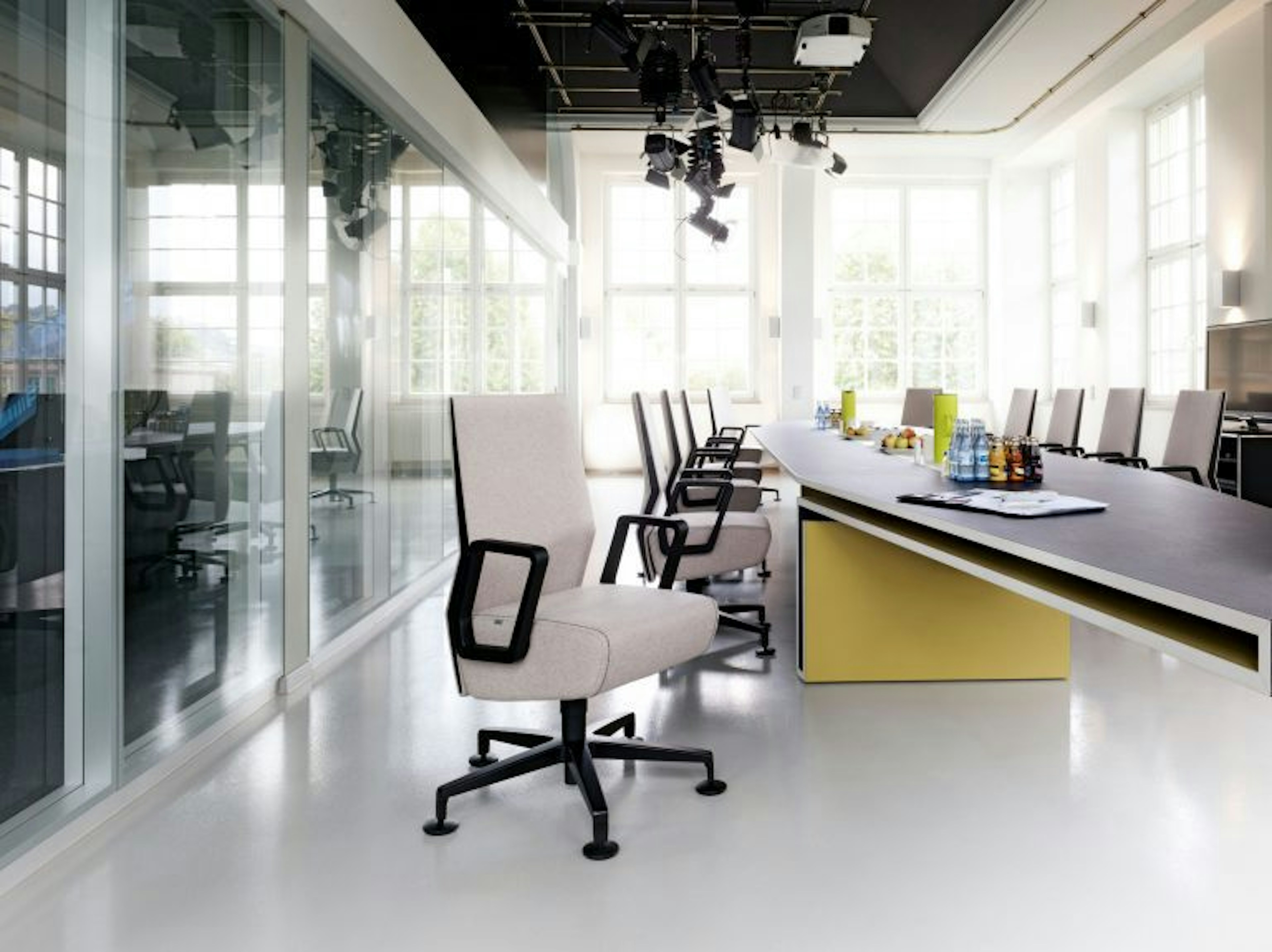Interstuhl Office Furniture Dealer in London - K2 Space