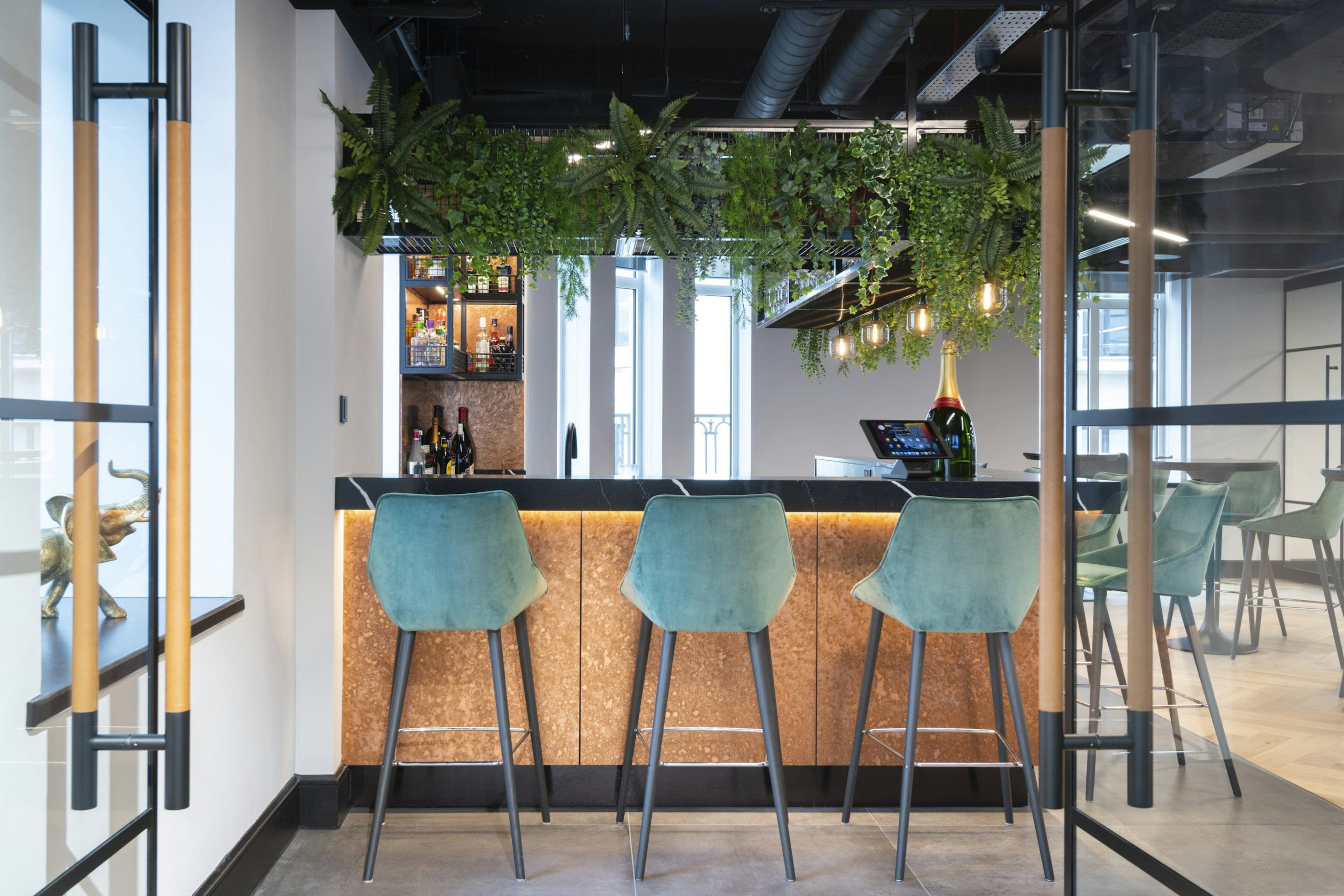 Office Design & Build Experts - London, UK