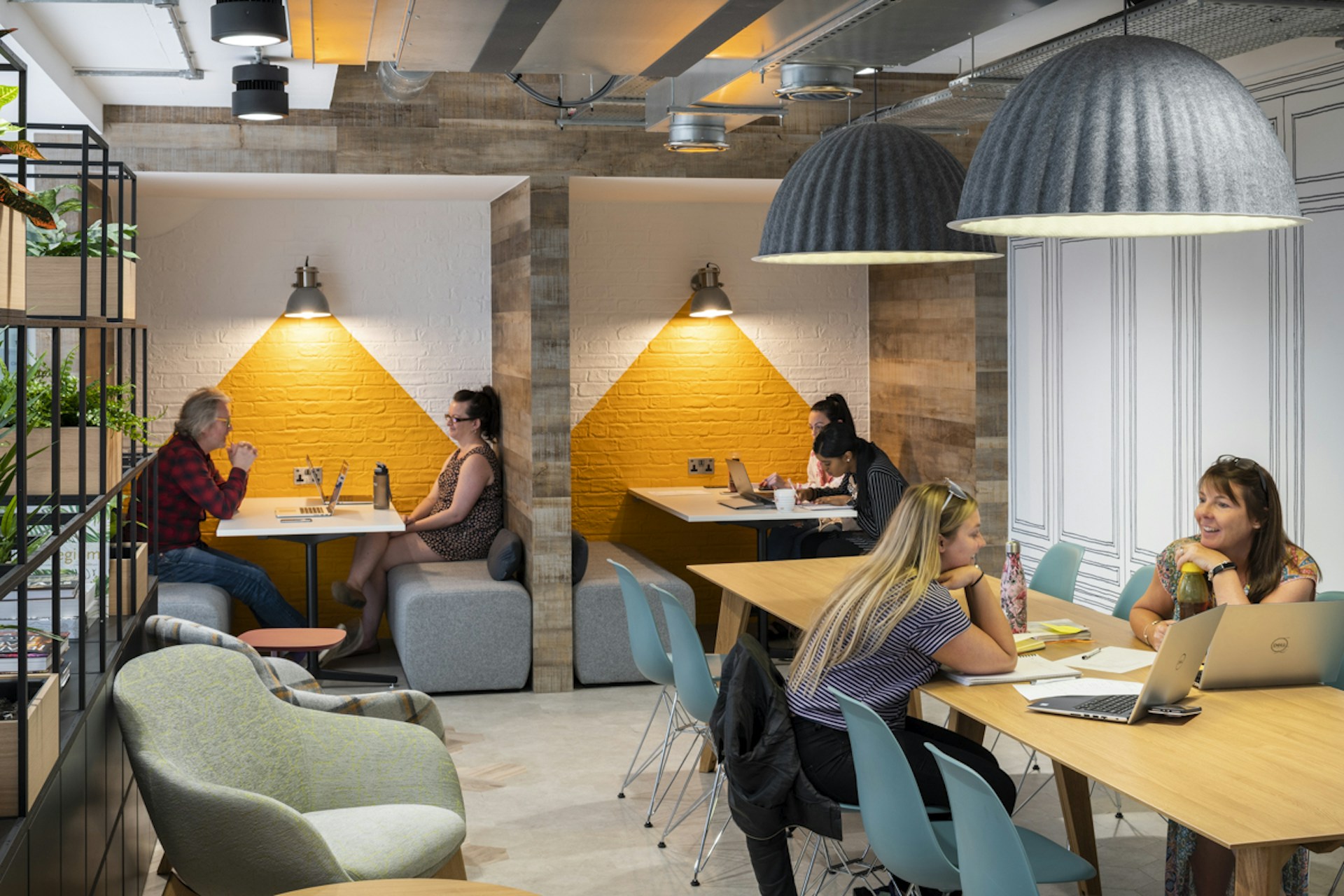 Designing Collaborative Workspaces - K2 Space