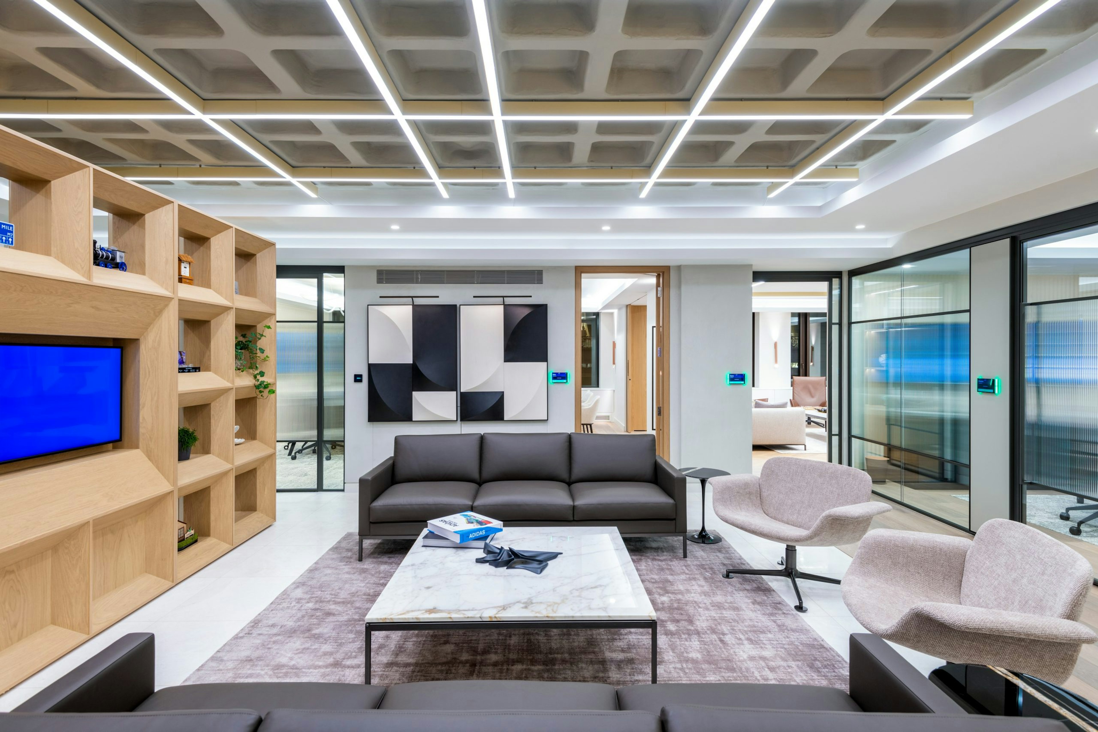 6 Inspiring Financial Service Office Designs - K2 Space